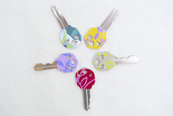 5 Old Keys Recycling Idea To Play With Old Keys